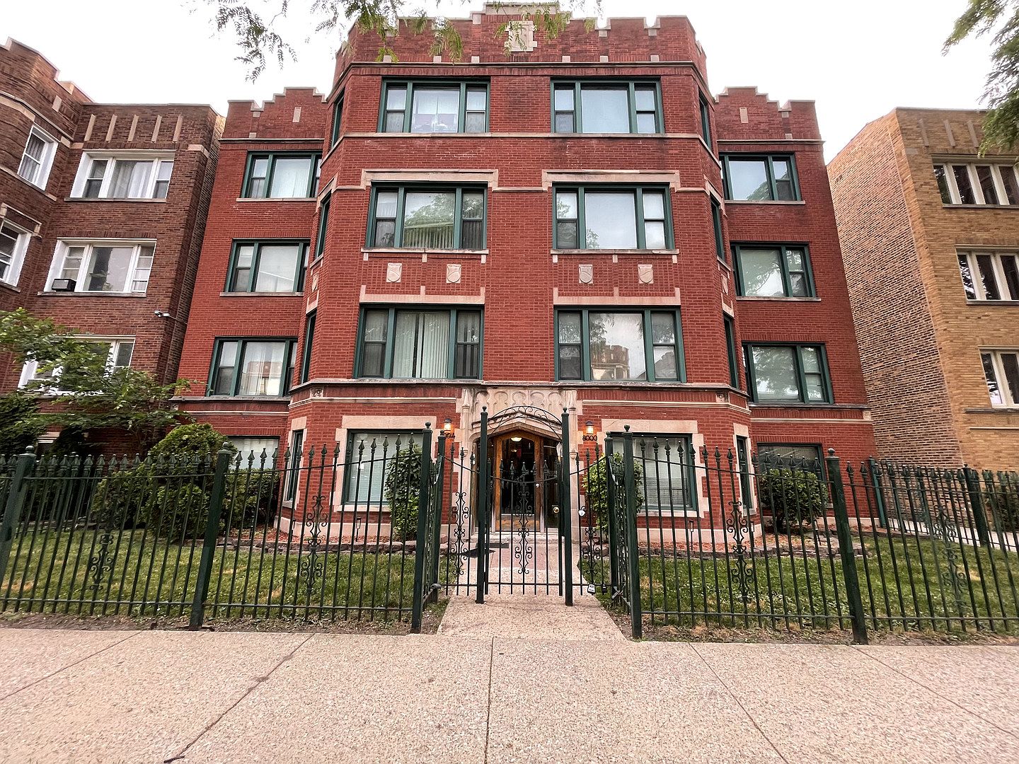 (Undisclosed Address), Chicago, IL 60617 | MLS #11825305 | Zillow