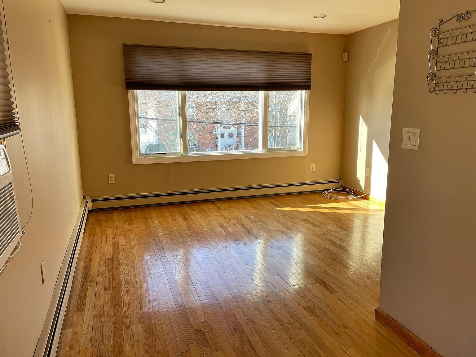 42 Ryan Pl FLOOR 2, Staten Island, NY 10312 | Zillow