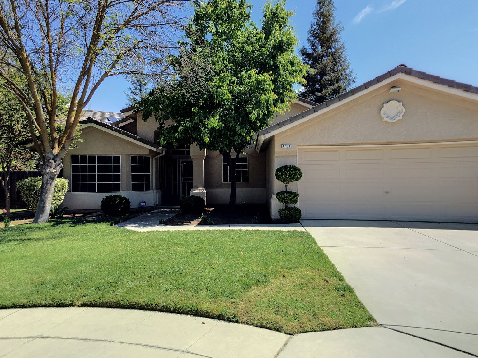 7764 N Barcus Ave, Fresno, CA 93722 | Zillow