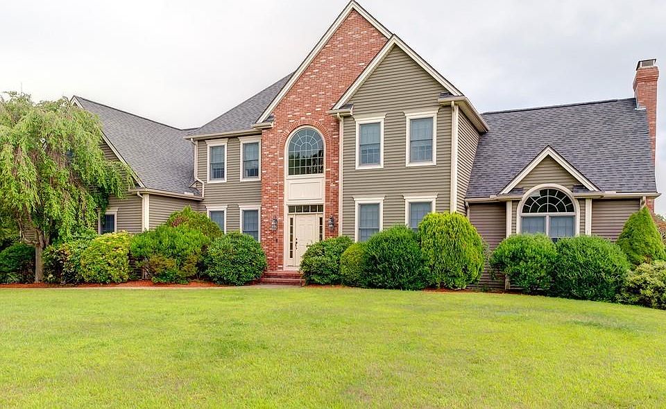 366 W Main St, Millbury, MA 01527 | Zillow