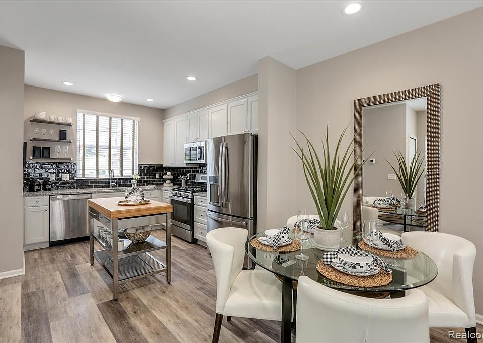 331 Jeff Keeton Dr #49, Hazel Park, MI 48030 | Zillow