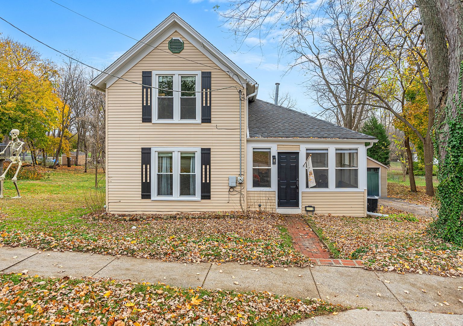 10112 N Main St, Richmond, IL 60071 | Zillow