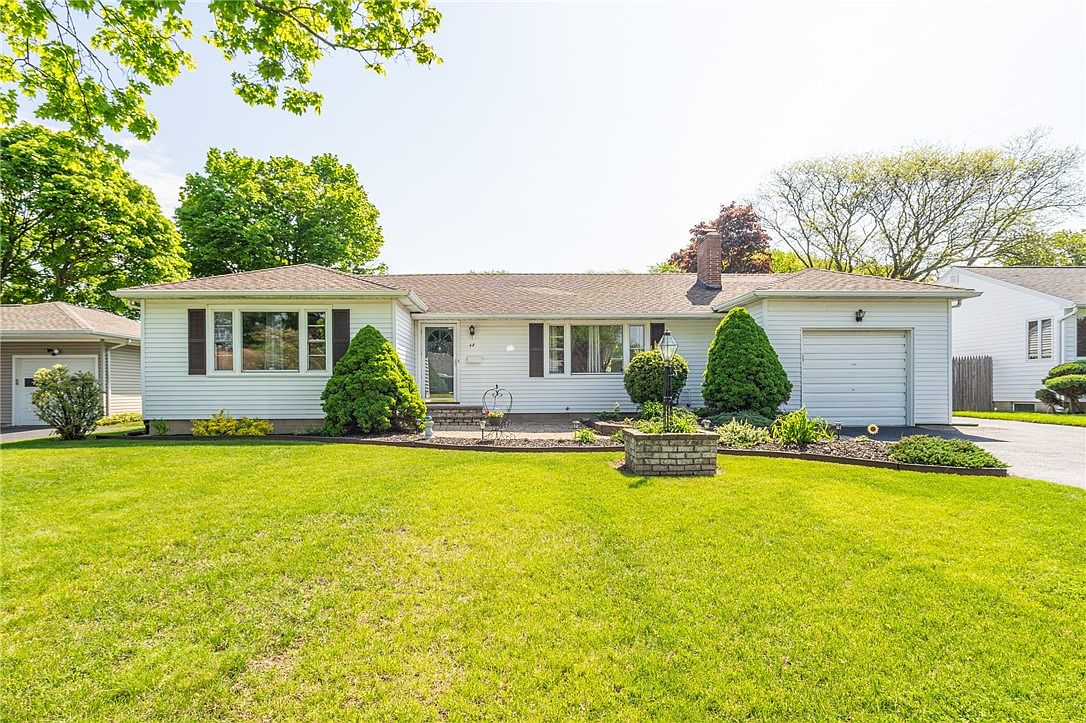 48 Redwood Dr, Rochester, NY 14617 | Zillow