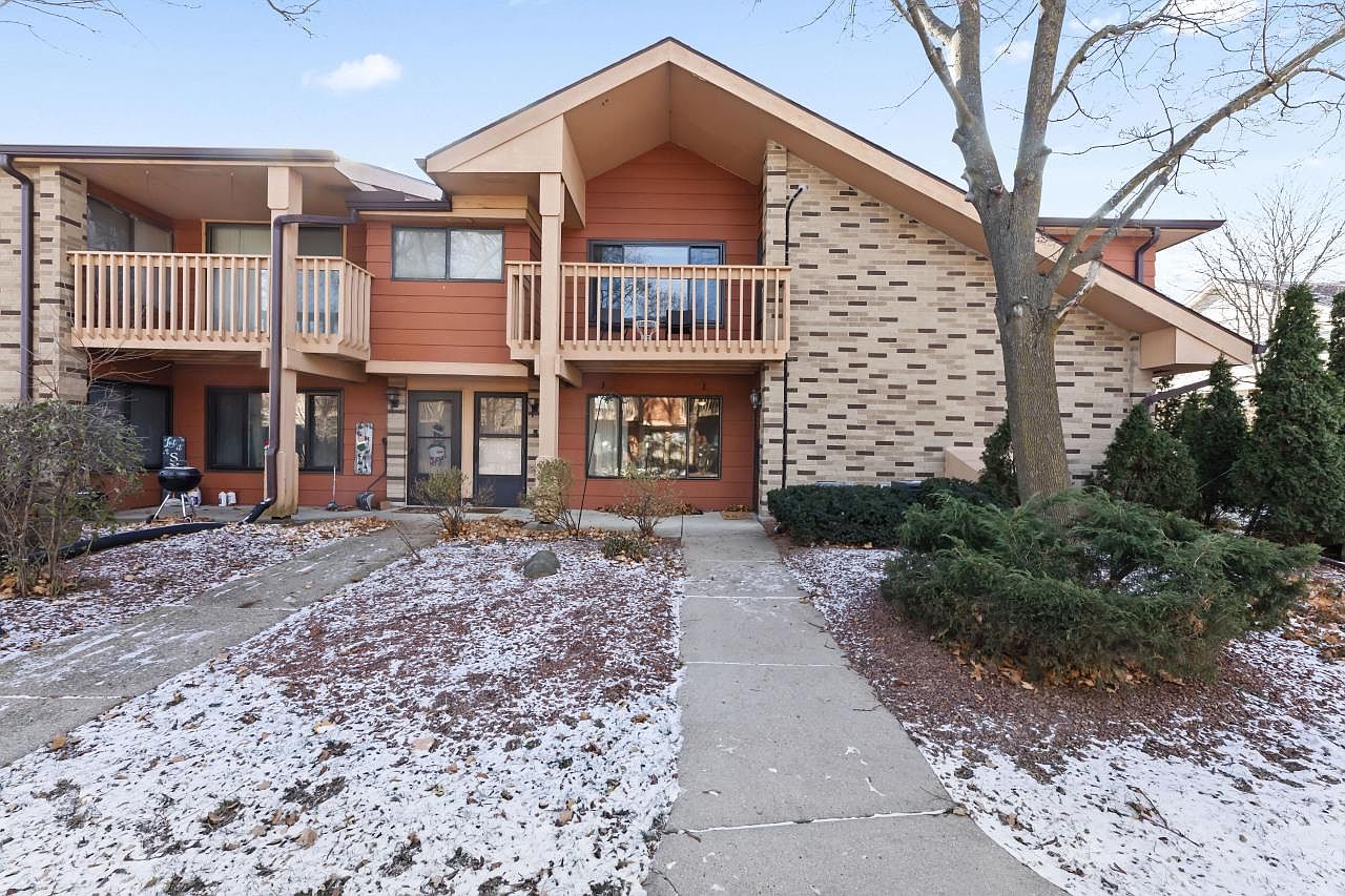 1619 Dover DRIVE UNIT 7, Waukesha, WI 53186 | Zillow