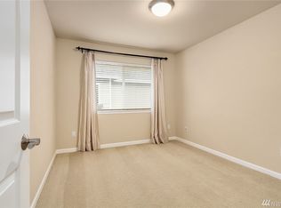 6704 E Crest View Loop SE, Snoqualmie, WA 98065 | Zillow