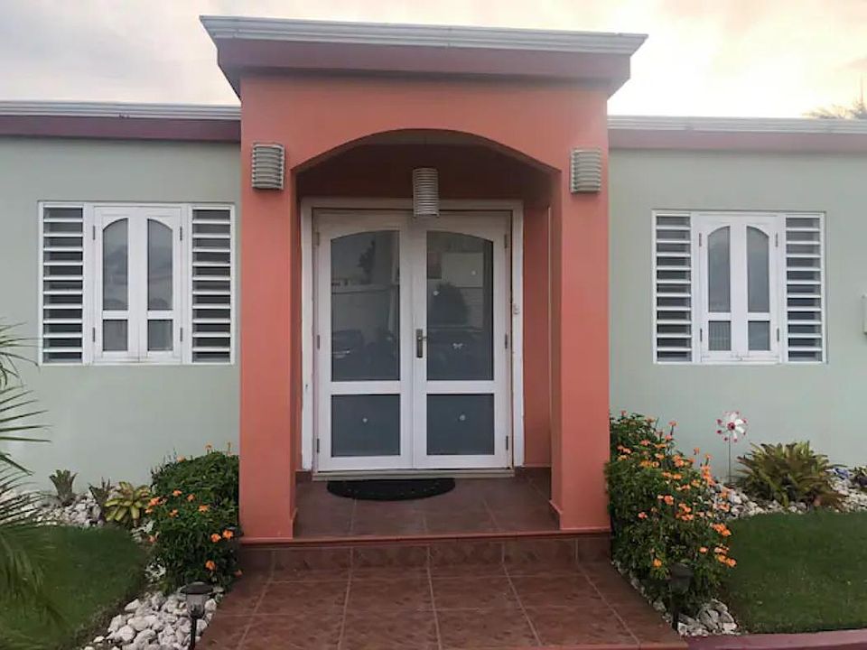 Villa, Carolina, PR 00987 | Zillow