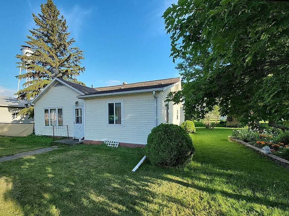 145 Central Ave W, Plummer, MN 56748 | Zillow