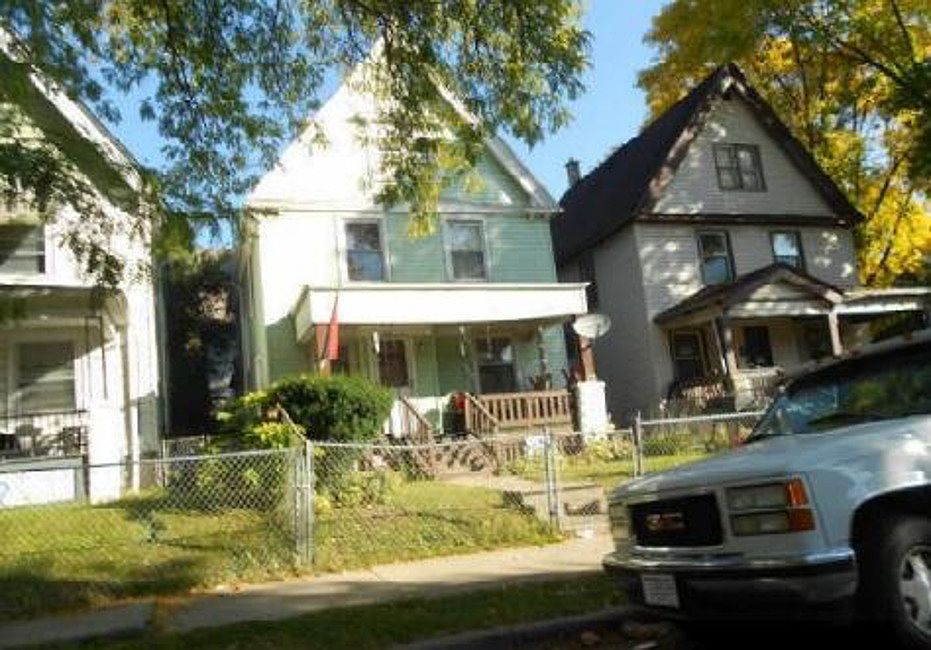3806 W Walnut St, Milwaukee, WI 53208 | Zillow