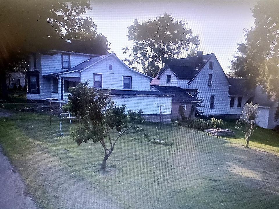 38 Liberty St, Fredonia, PA 16124 | Zillow