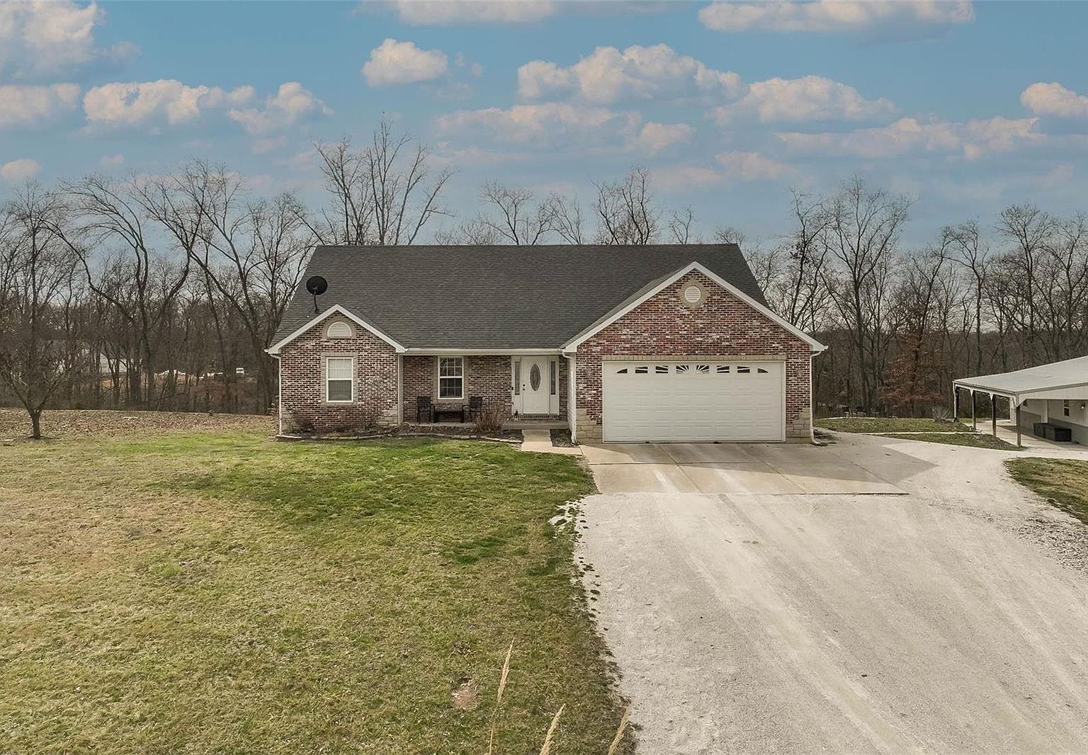 1 Big Tom Ct, Hawk Point, MO 63349 | MLS #24012280 | Zillow