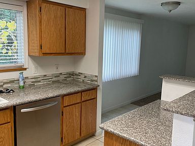 3075-3095 NE 7th Ct #3075, Gresham, OR 97030 | Zillow