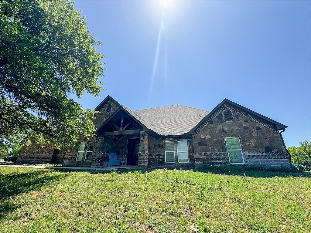 910 County Road 1111, Decatur, TX 76234 | MLS #20579310 | Zillow