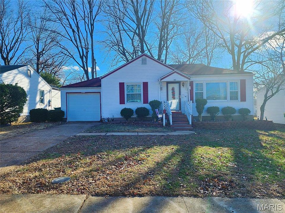 1200 Kilgore Dr, Saint Louis, MO 63137 | Zillow
