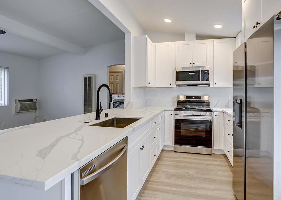 333 Lansing Cir UNIT C, Escondido, CA 92025 | Zillow