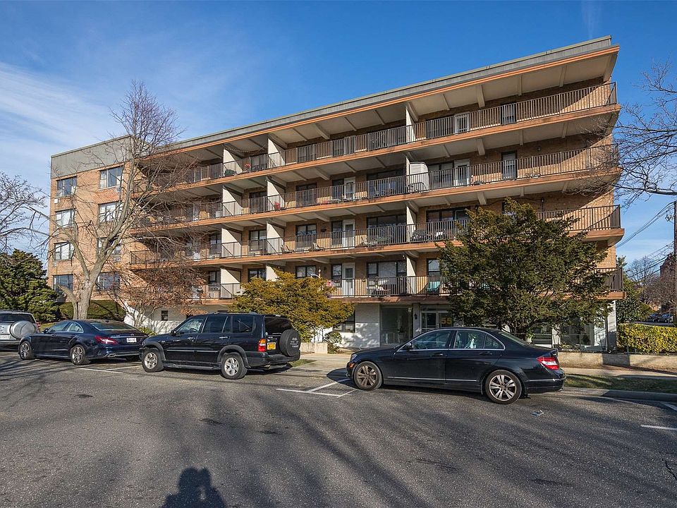 55 S Bergen Place UNIT 3H, Freeport, NY 11520 | Zillow