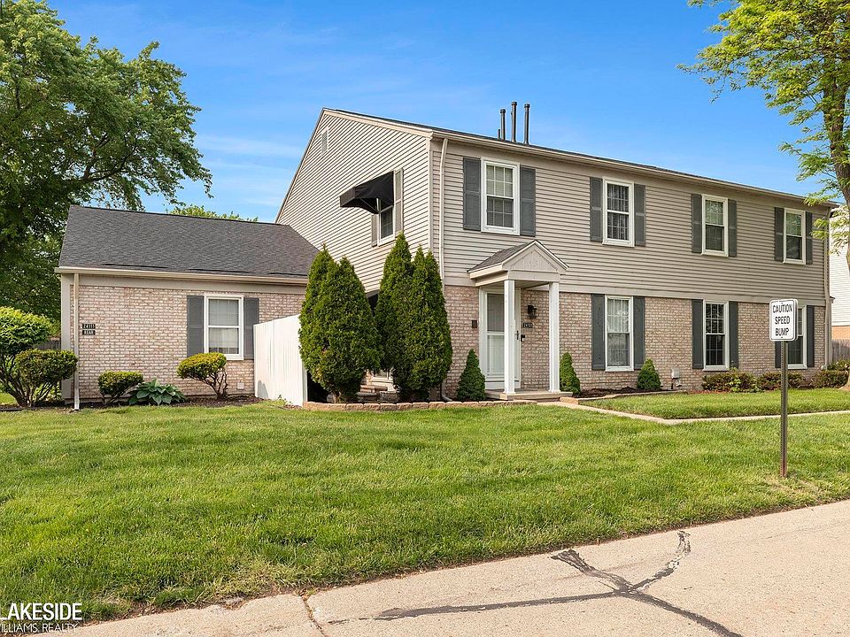 24101 Meadow Bridge Dr, Clinton Township, MI 48035 | MLS #50110051 | Zillow