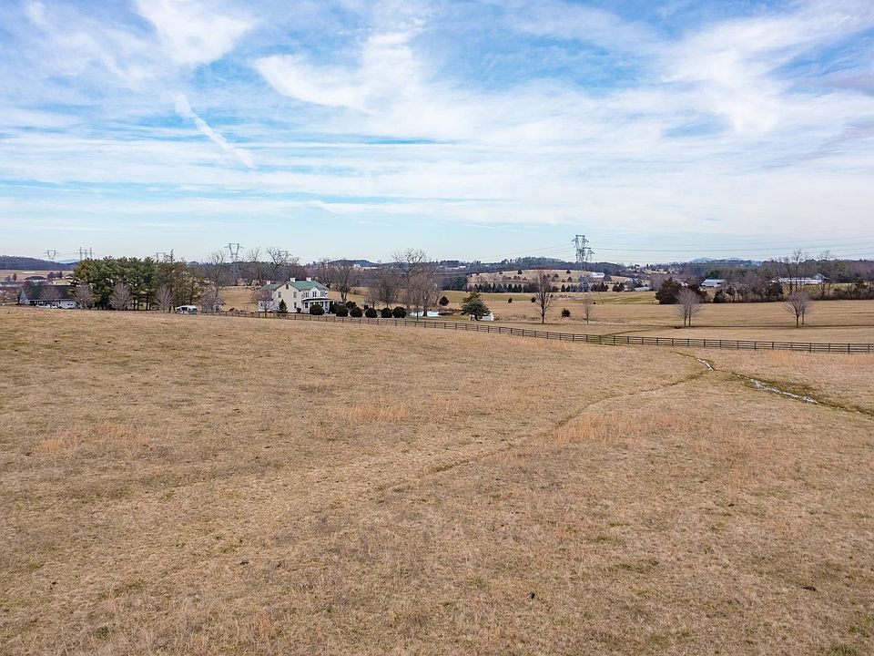 12 Bent Creek Ln #12, Waynesboro, VA 22980 | MLS #11155340 | Zillow