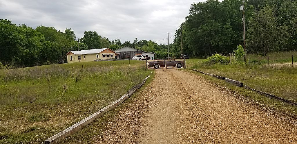 30524 Highway 17, Millport, AL 35576 | Zillow