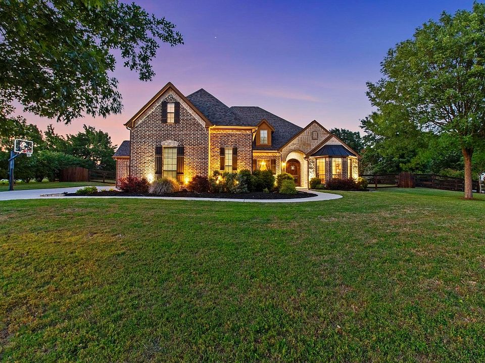 7801 Oak Creek Ln, Denton, TX 76208 | Zillow