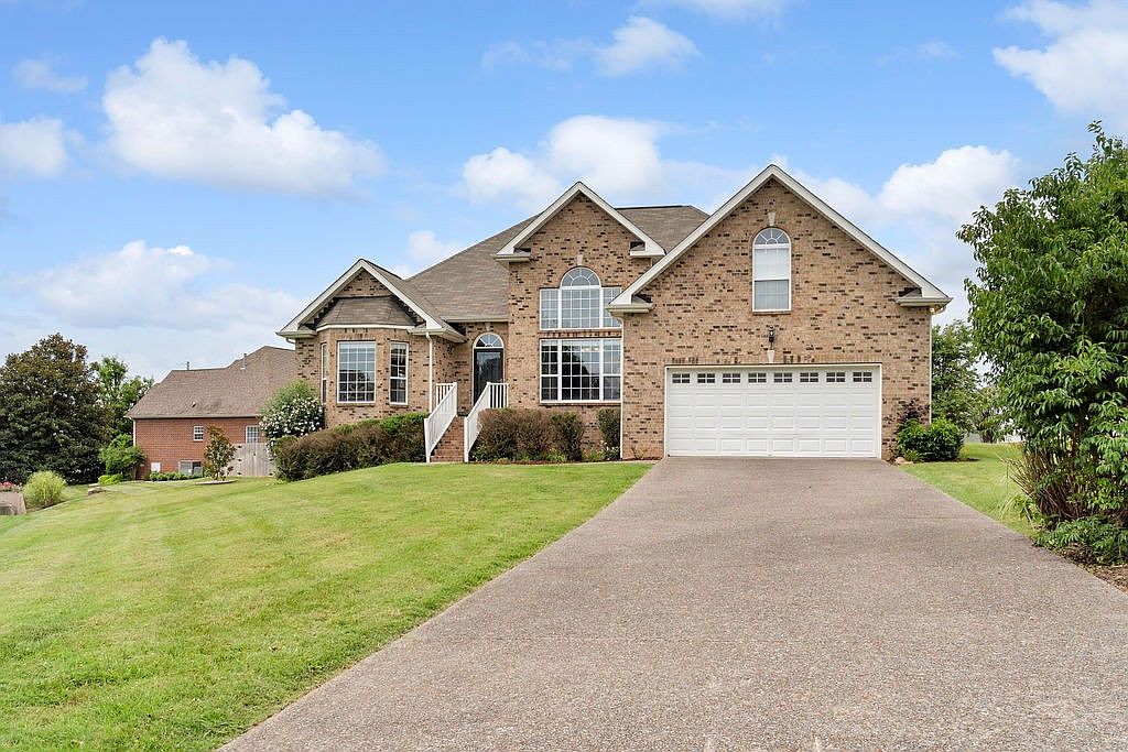 533 Bradford Dr, Gallatin, TN 37066 | MLS #2546277 | Zillow