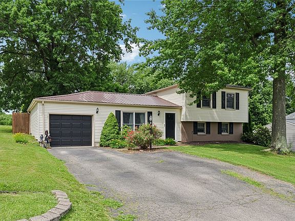 328 Chestnut Dr, Butler, PA 16001 | Zillow
