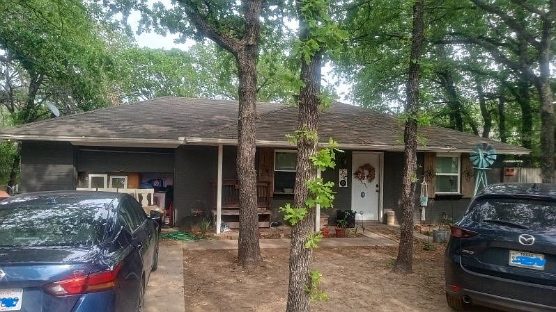 840 Red Oak Ct, Azle, TX 76020 | MLS #20593250 | Zillow