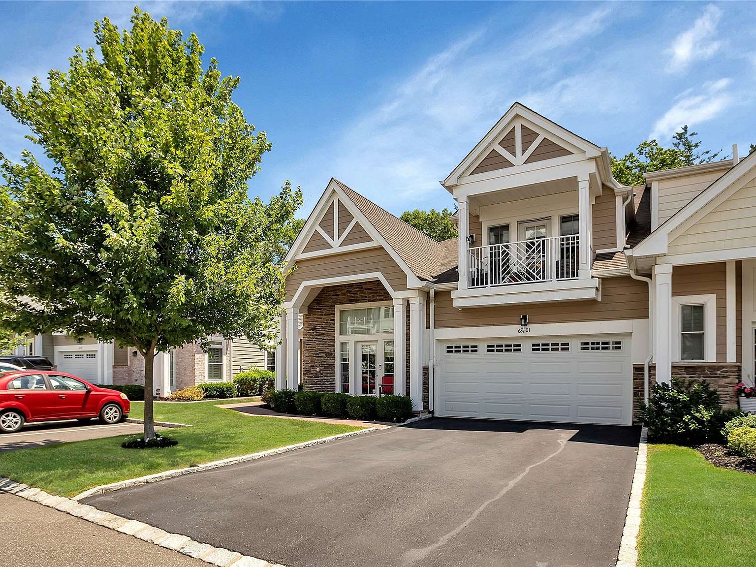 69101 Spruce Pond Circle UNIT 69101, Plainview, NY 11803 | Zillow