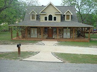 618 Chestnut Fls, Canyon Lake, TX 78133 | Zillow