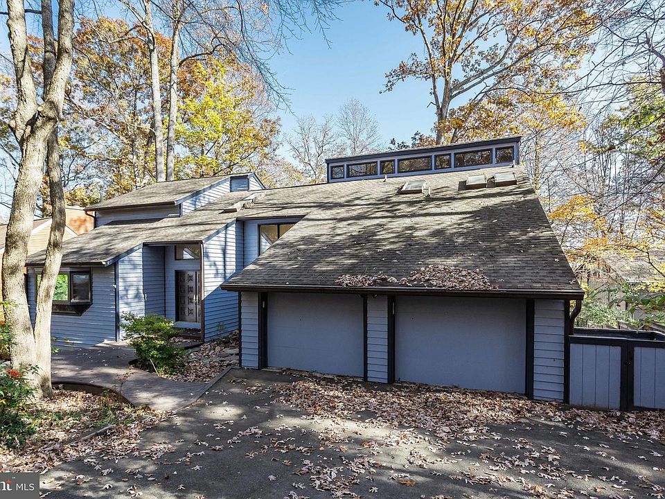 2024 Upper Lake Dr, Reston, VA 20191 | Zillow