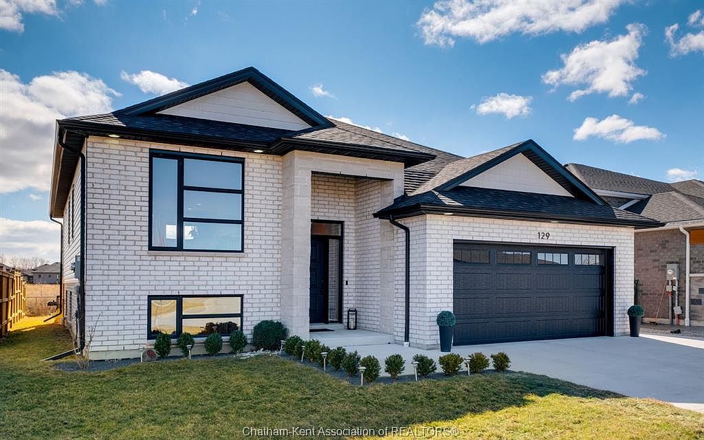 129 Lambert St, Amherstburg, ON N9V 0G6 | MLS #25004944 | Zillow