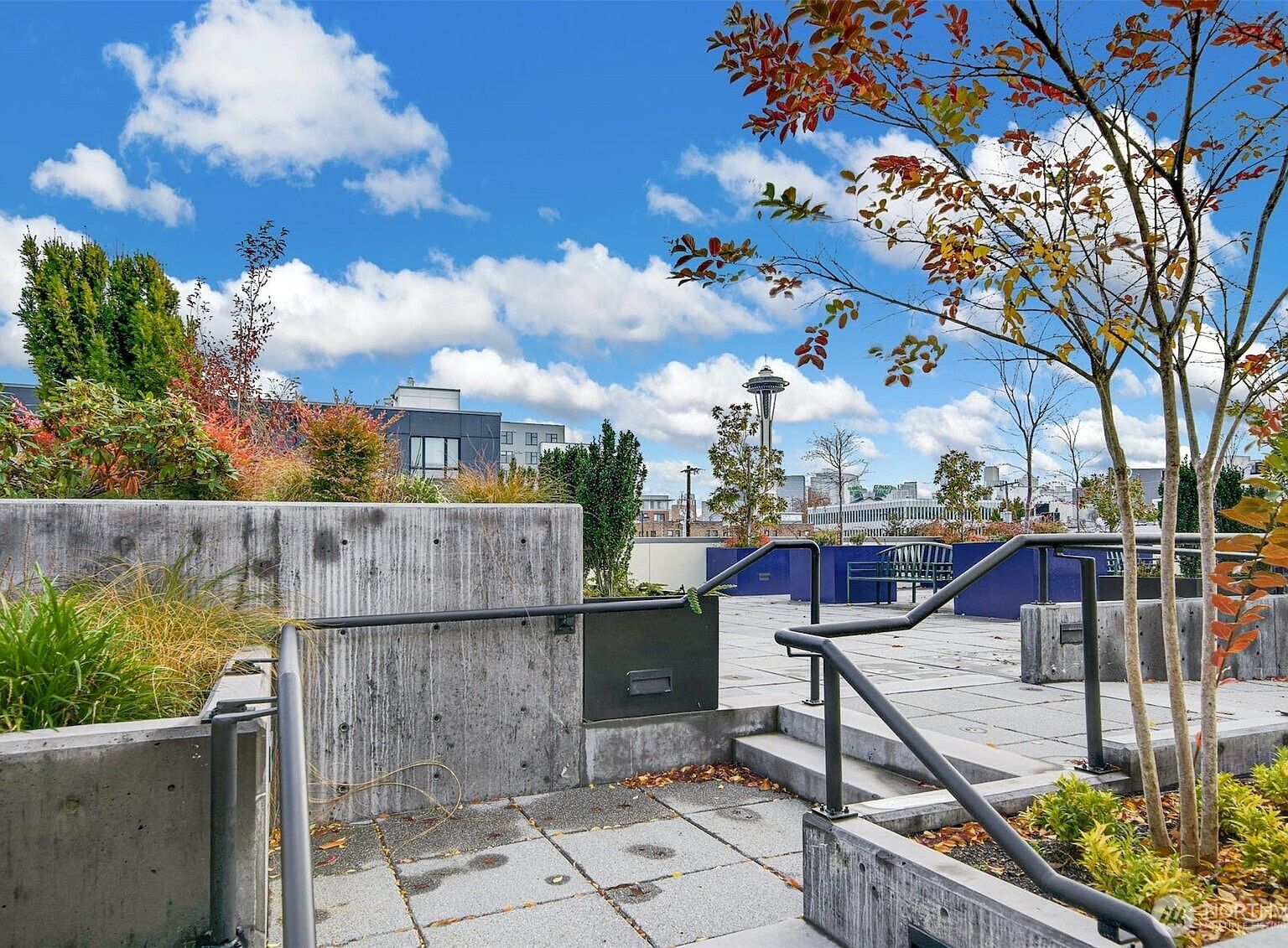 17 W Mercer Street #212, Seattle, WA 98119 | MLS #2405007 | Zillow