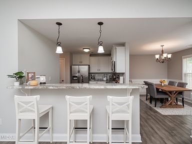 127 Hawks Ridge Trce, Byron, GA 31008 | Zillow