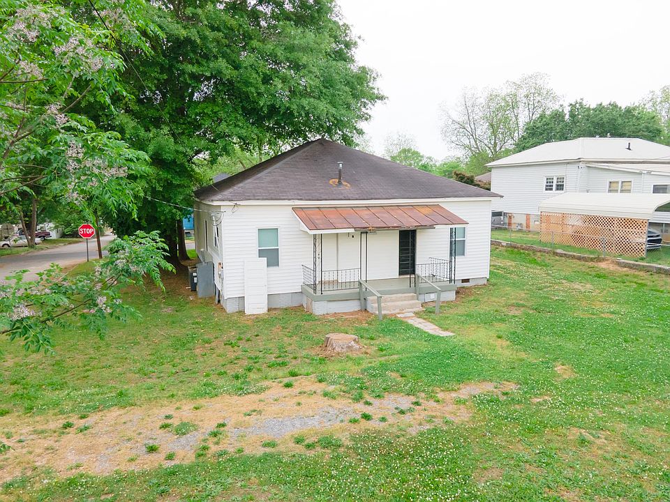 45 Holly St Great Falls Sc 29055 Zillow