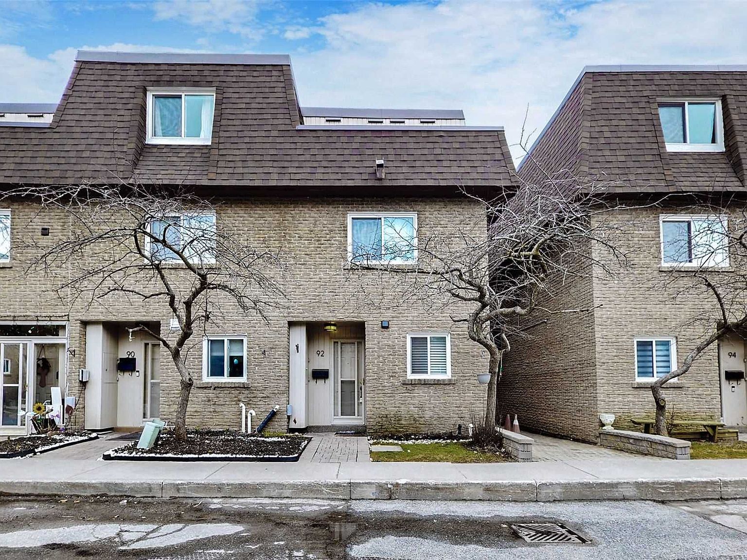 275 Manse Rd #92, Toronto, ON M1E 4X8 | Zillow