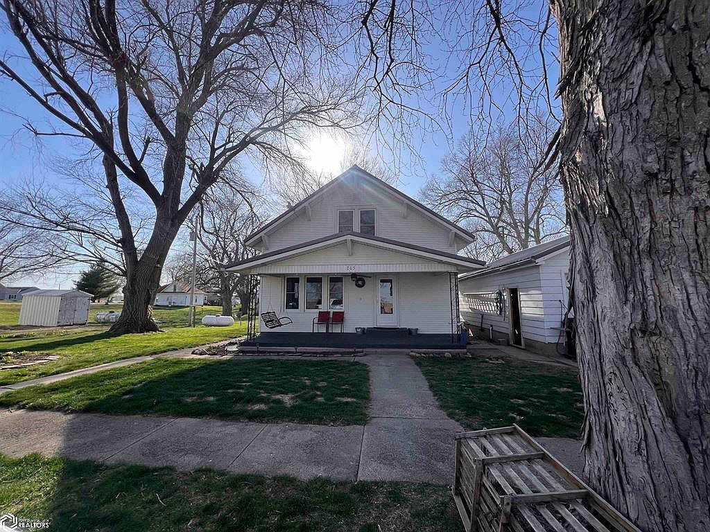 205 4th St, Gray, IA 50110 | Zillow