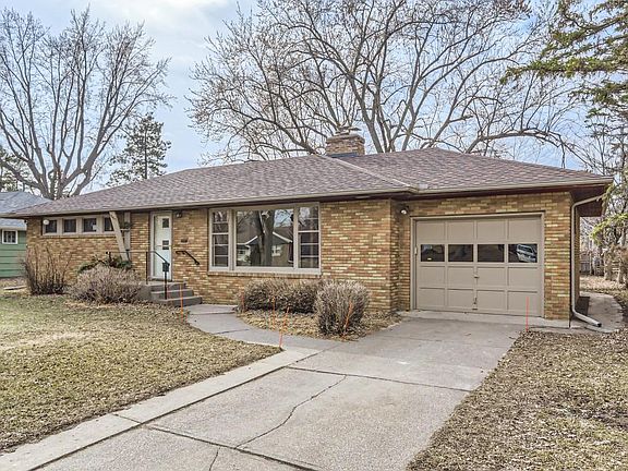 1887 Simpson St, Falcon Heights, MN 55113 | Zillow