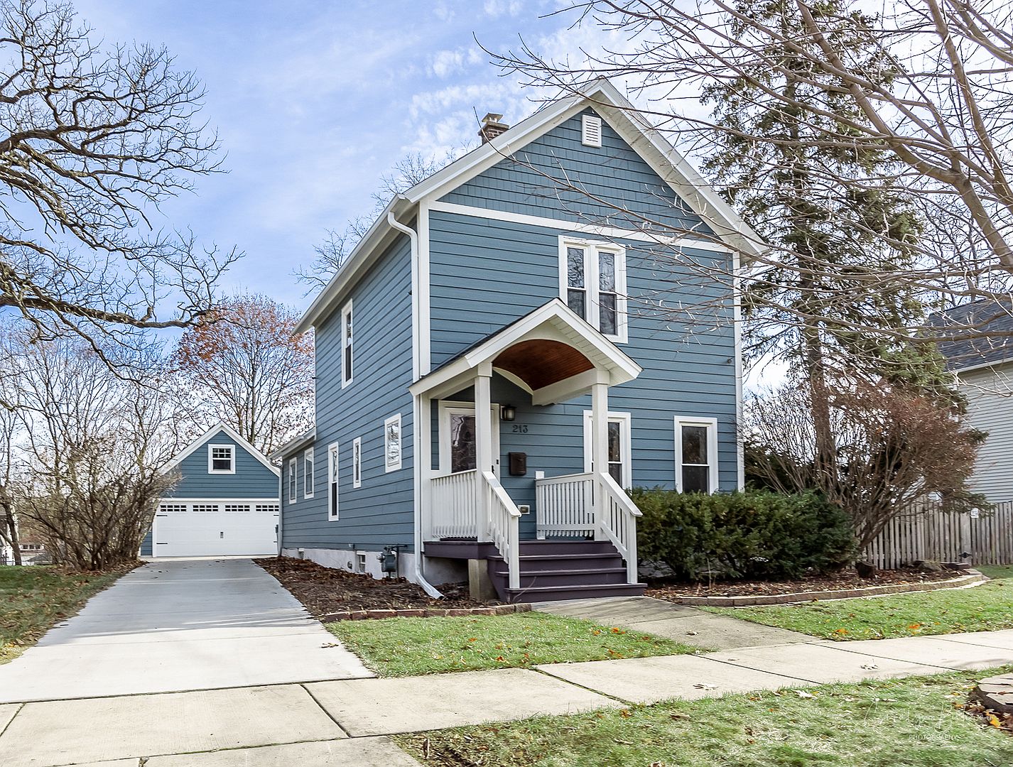 213 Perry St, Elgin, IL 60123 | Zillow