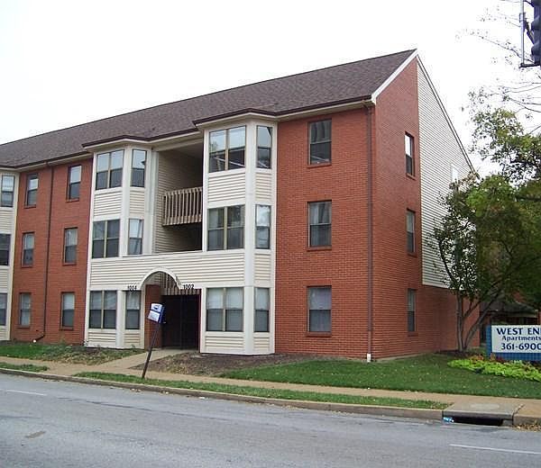 5723 Maple Ave #B, Saint Louis, MO 63112 | Zillow