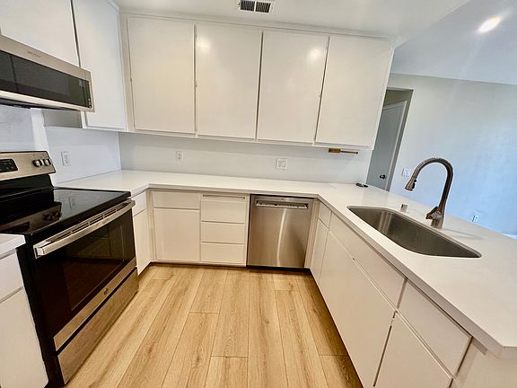 3063 Explorer Dr, Sacramento, CA 95827 | Zillow