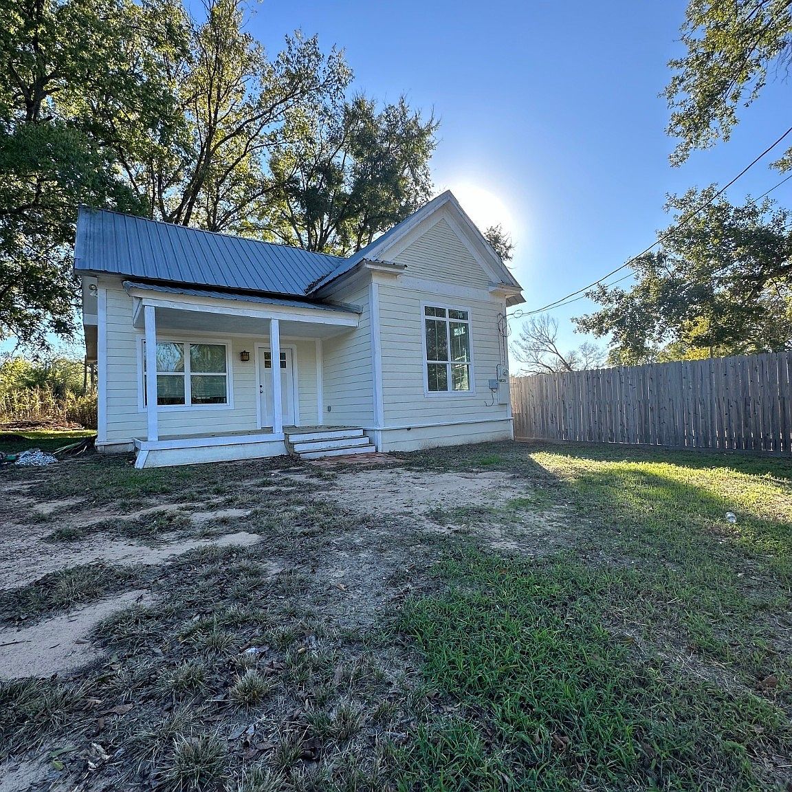 406 Maple St, Teague, TX 75860 | Zillow
