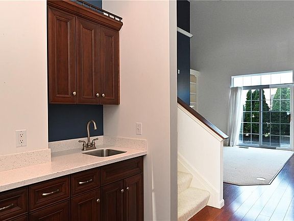 607 Cahoon Ledges Dr, Bay Village, OH 44140 | Zillow