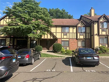 Foxledge - 18 Canterbury Rd Bridgeport CT | Zillow