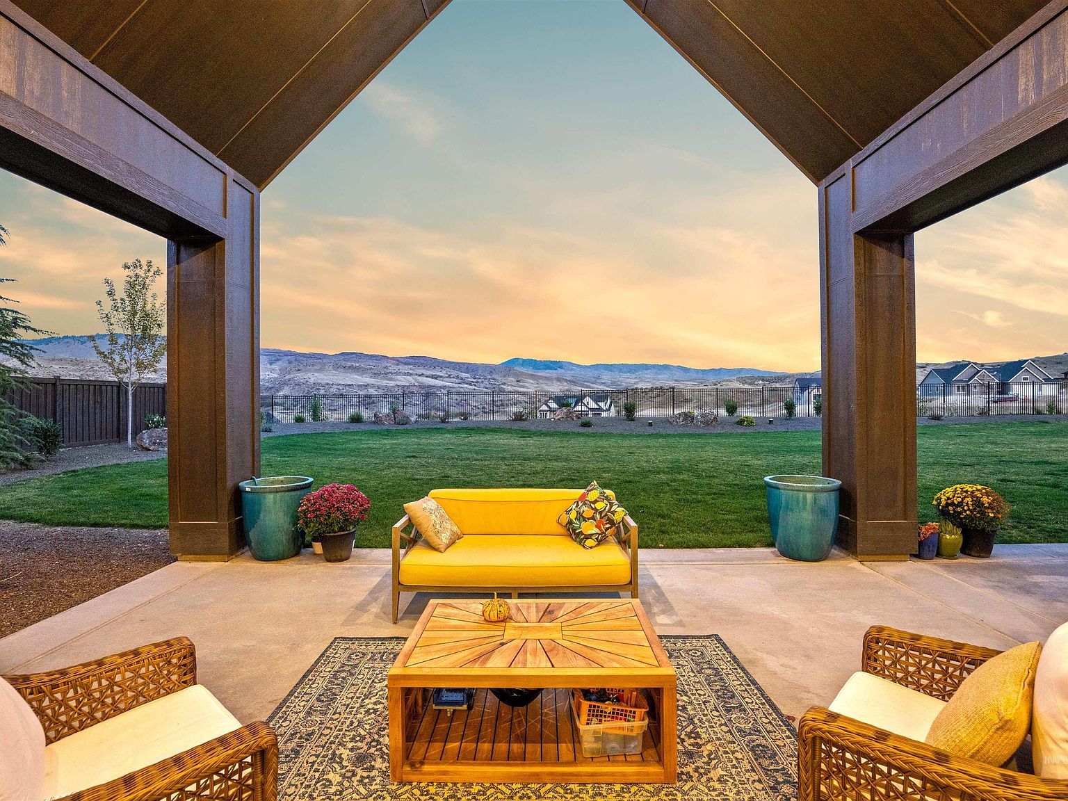 11390 N 17th Way, Boise, ID 83714 | Zillow