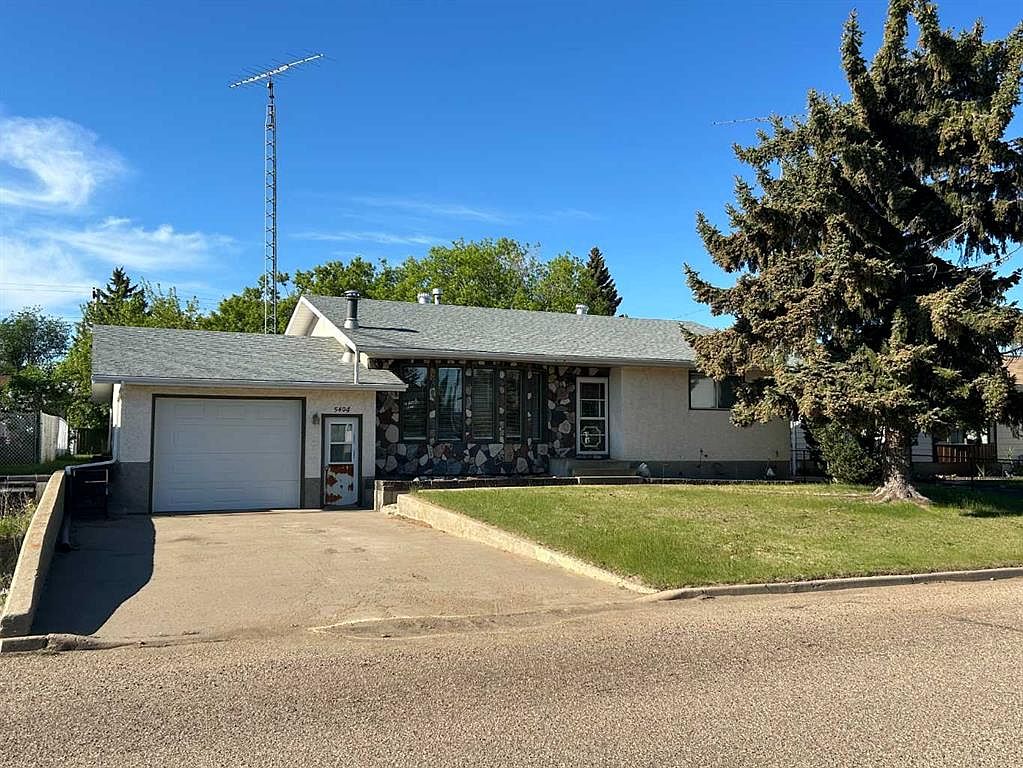 5404 N 48th Ave W, Forestburg, AB T0B 1N0 | MLS #A2141270 | Zillow