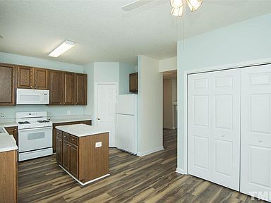 10806 Galand Ct, Raleigh, NC 27614 | Zillow