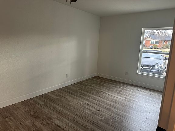 2618 Jim Loftin Rd #2, Dallas, TX 75224 | Zillow