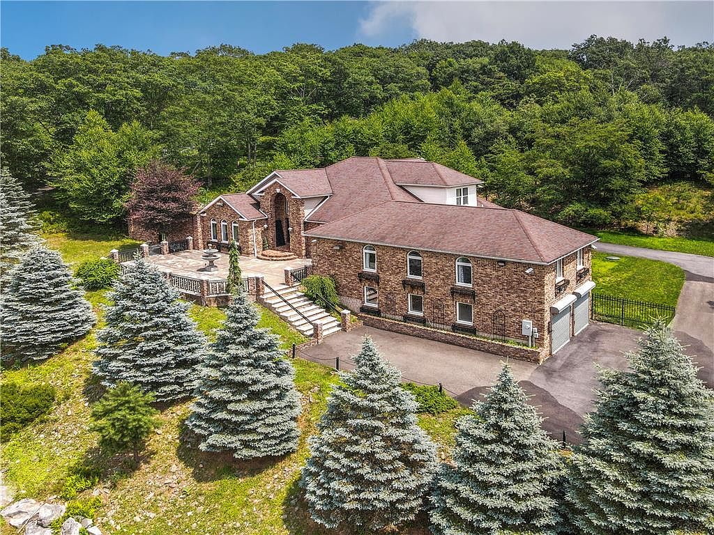 2175 Longview Dr, Bushkill, PA 18324 | MLS #723088 | Zillow