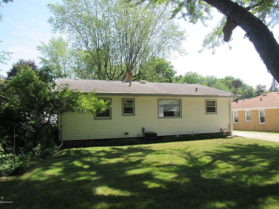 129 Messner Dr, Benton Harbor, MI 49022 | Zillow