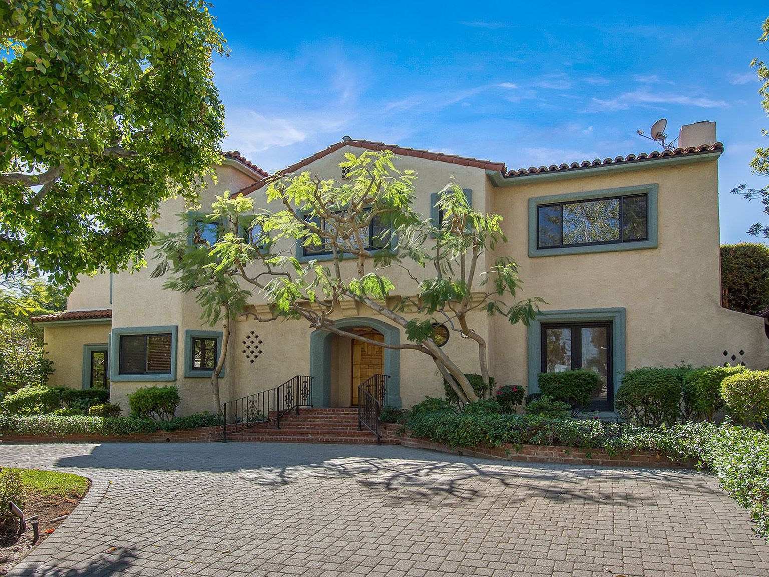 701 N Alpine Dr, Beverly Hills, CA 90210 | Zillow