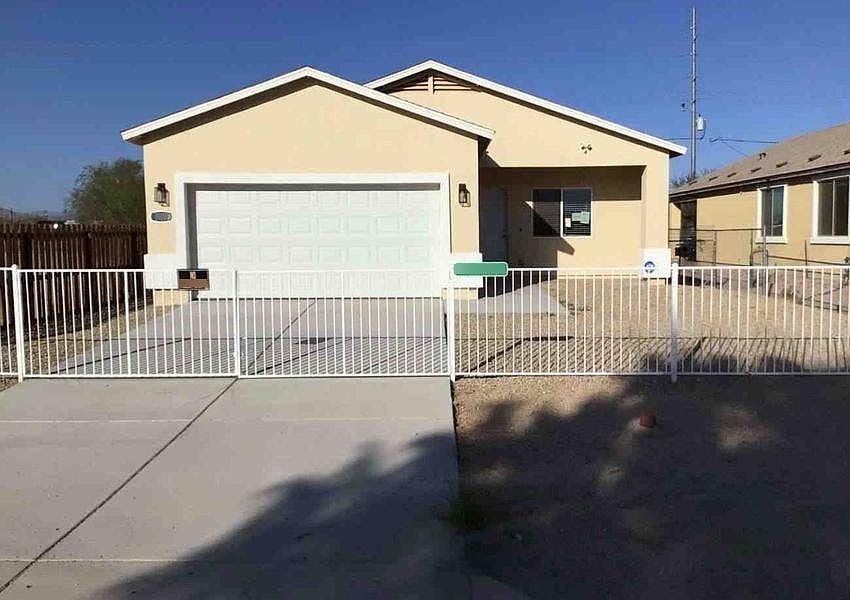 21770 W Harding St, Wittmann, AZ 85361 | Zillow